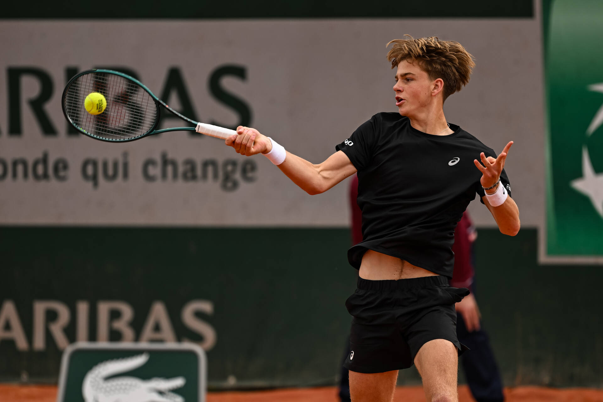 Bernet causes Roland Garros shock and draws comparisons with Federer | ITF